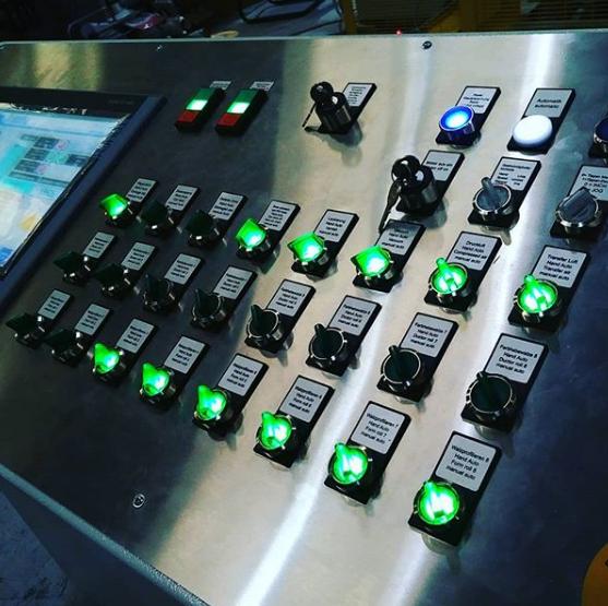 Siemens 3SU Selector Switch - DBI Control